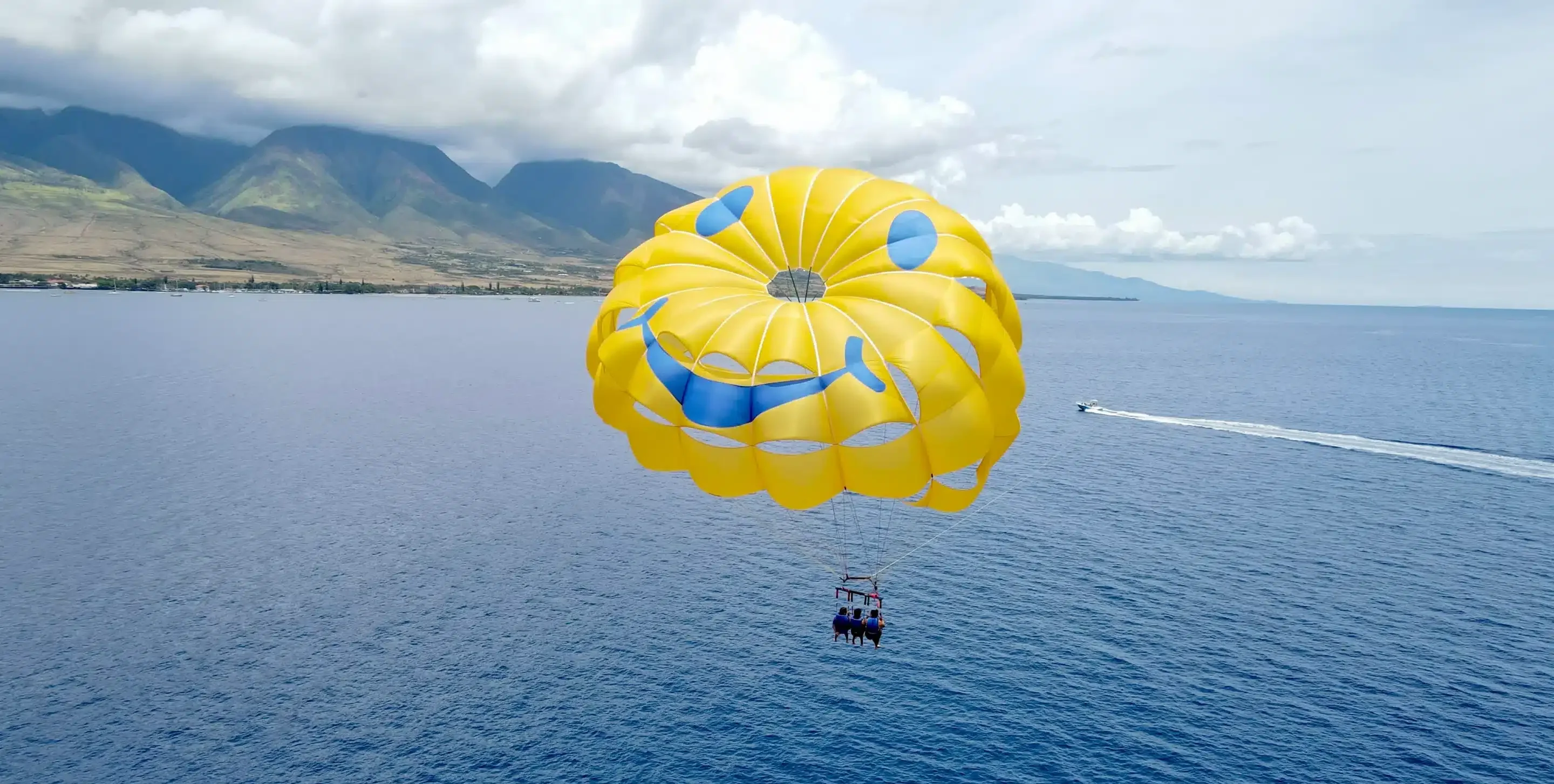 Maui Parasailing | Kā‘anapali Beach Parasail | Parasail Maui - Ka ...